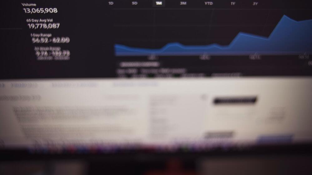 Coinbase vs Webull 2026: A Comprehensive Comparison